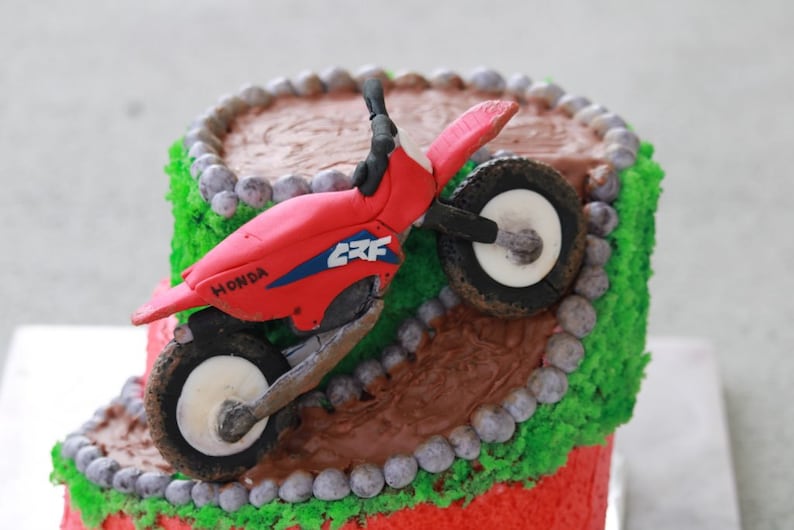 Custom Fondant Cake Toppers - Etsy