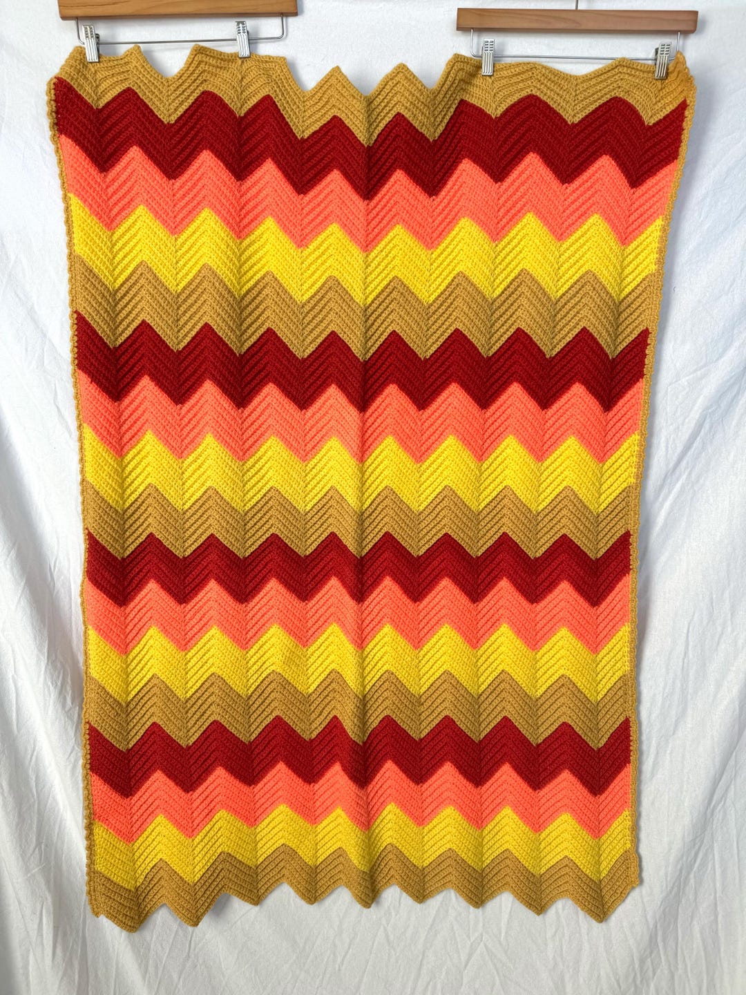 Vintage Zig Zag Afghan: 70s Boho Throw Blanket (50” X 39”) - Etsy