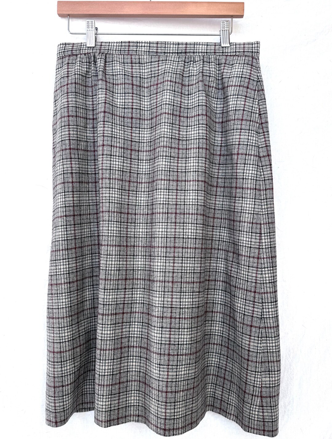 Vintage Pendleton Wool Gold Label Black, Grey, Red and Cream Plaid ...