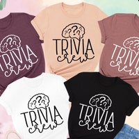 Unisex T-shirt - on Wednesdays We Play Trivia - Fun Quiz Night Tee ...