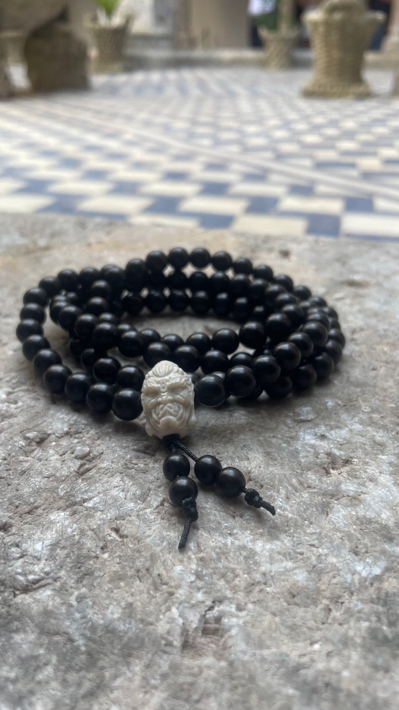 Necklace Buddha and the Devil Pendante 108 Beads Mala Natural Ebony ...
