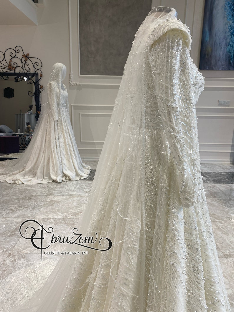 Our Stylish and Comfortable Model With High Quality Bead Embroidered ...