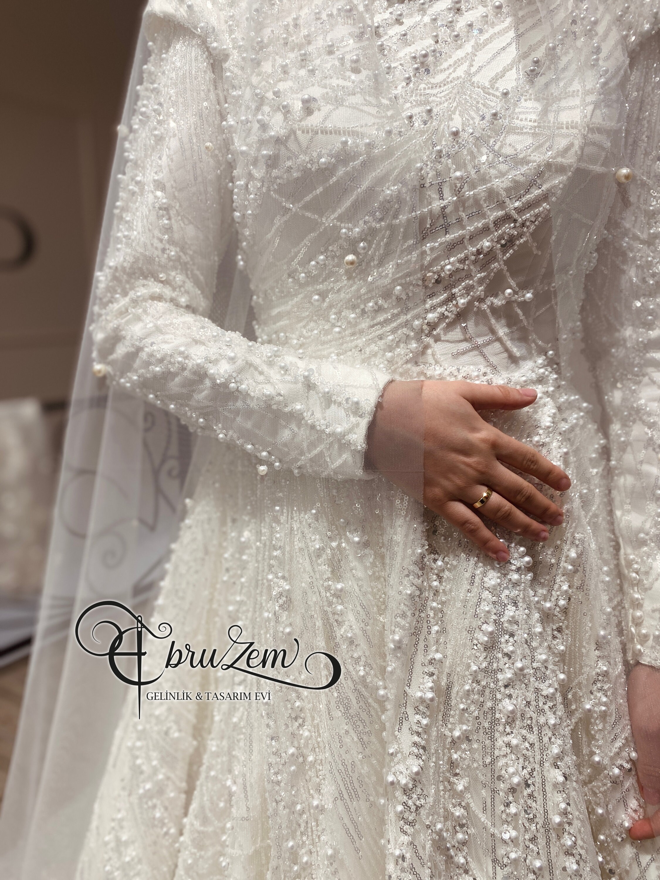 Our Stylish and Comfortable Model With High Quality Bead Embroidered ...