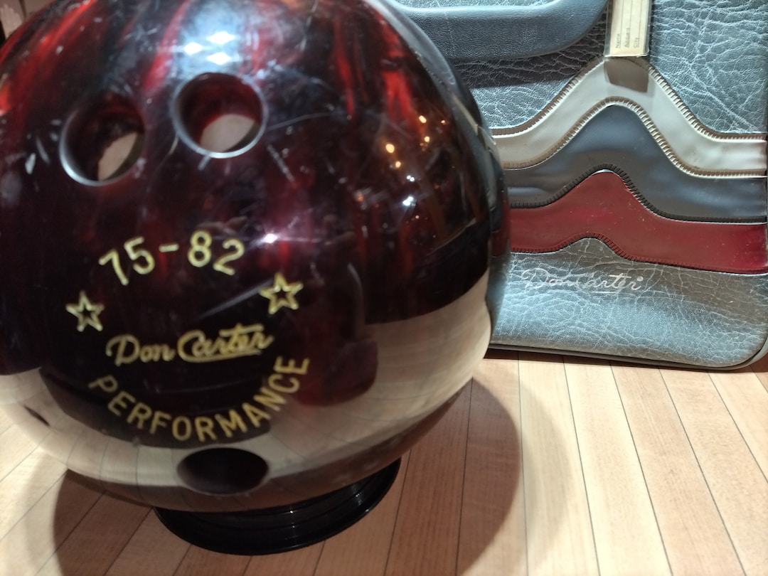 Vintage Don Carter Bowling Ball and Don Carter Bag Combo Ball 75-82 ...