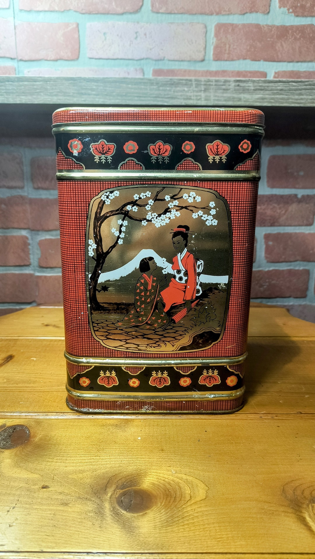 Vintage Storage Tin. Chinese Design. With Hinged Lid. Small Storage ...