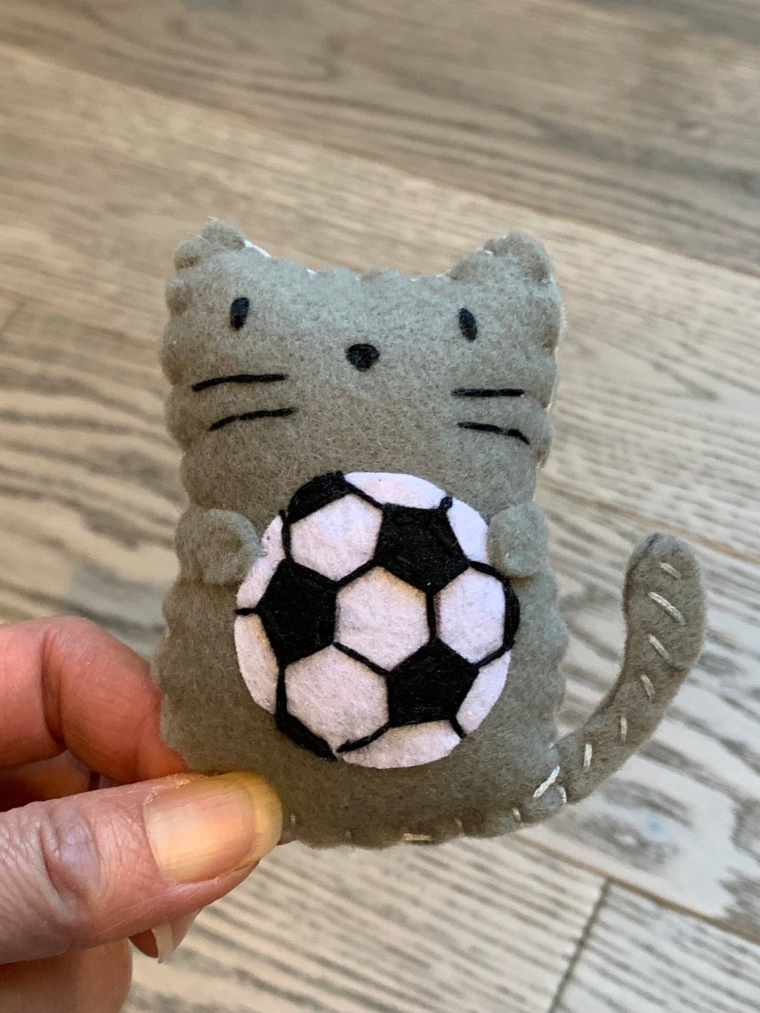 Soccer Felt Cat Ornament Cute Kitty Magnet Cat Plush Kitty Plushie ...