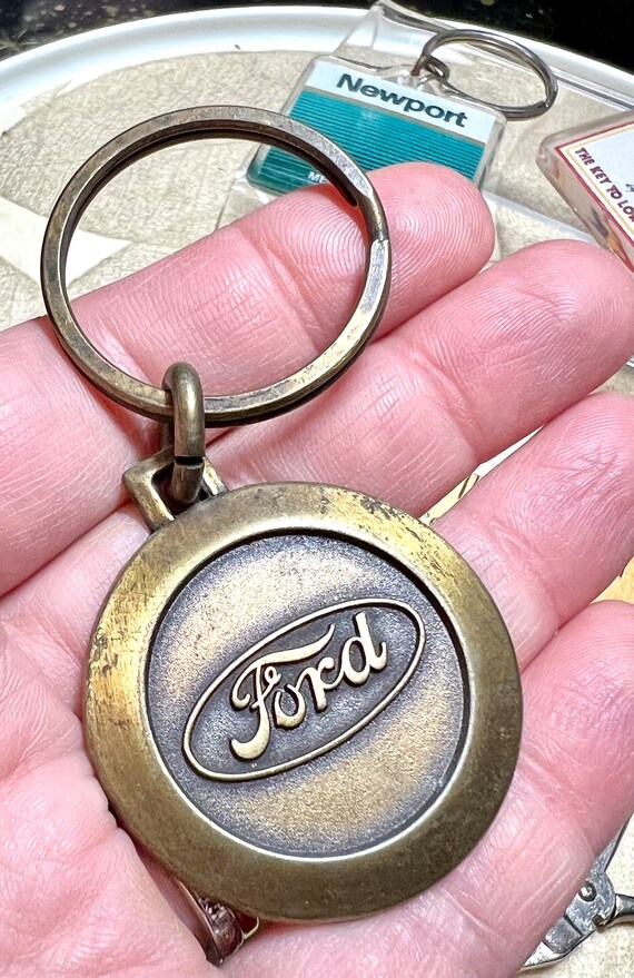 Pit Stop! Vintage Gas Station /Mechanic Themed Key Ch… - Gem