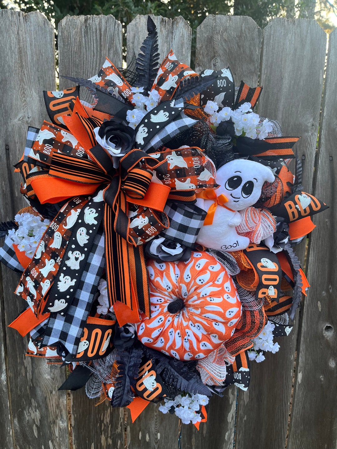 Whimsical Halloween Ghost Wreath for Front Door, Ghosts and Pumpkins ...