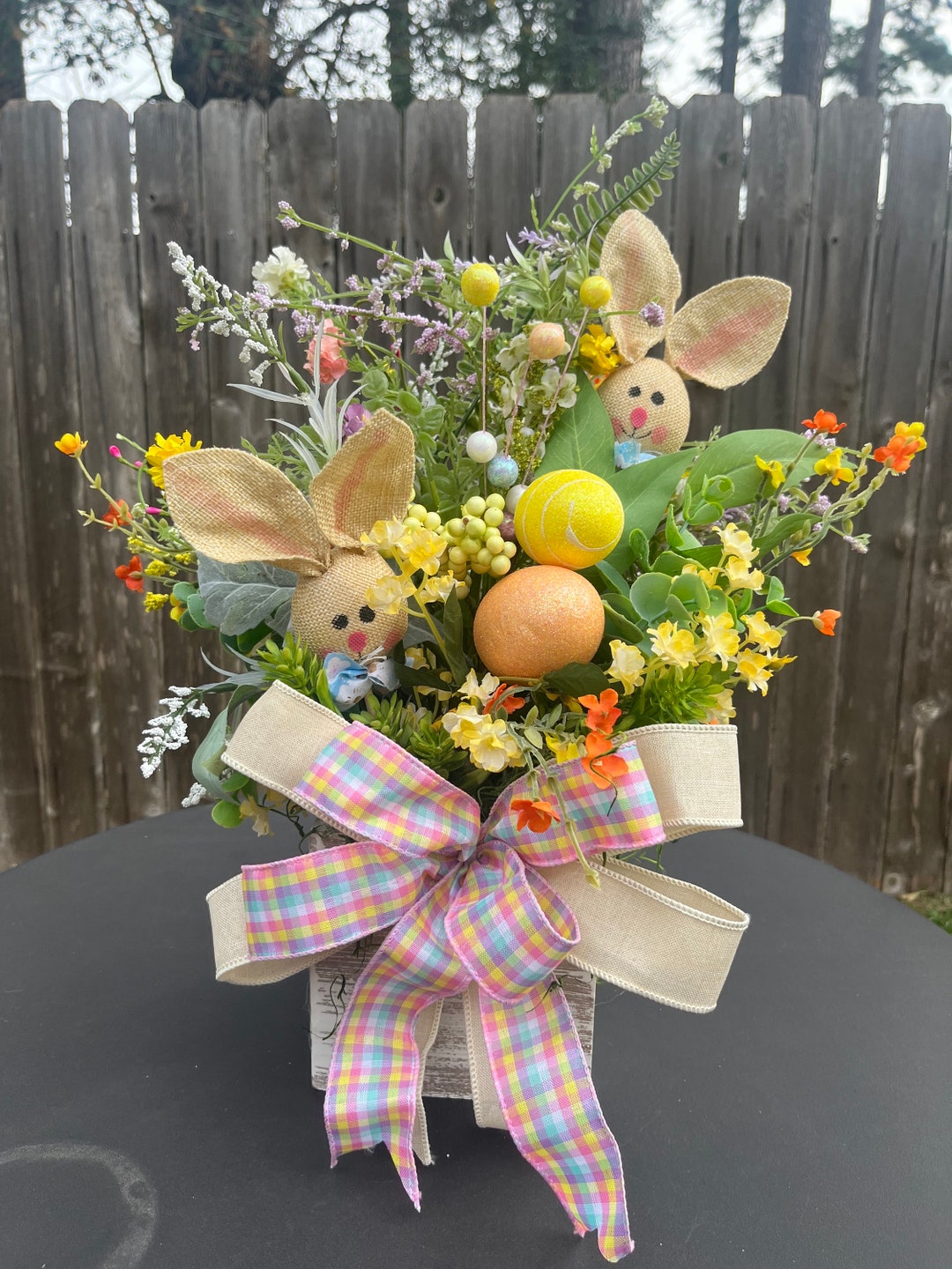 Spring Easter Floral Arrangement for the Table, Easter Floral ...