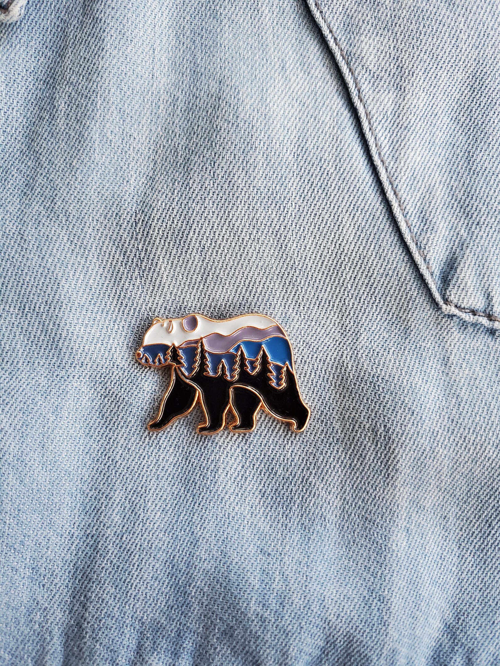 Mountain Grizzly Bear Enamel Pin Mountain Pin Gold Enamel - Etsy