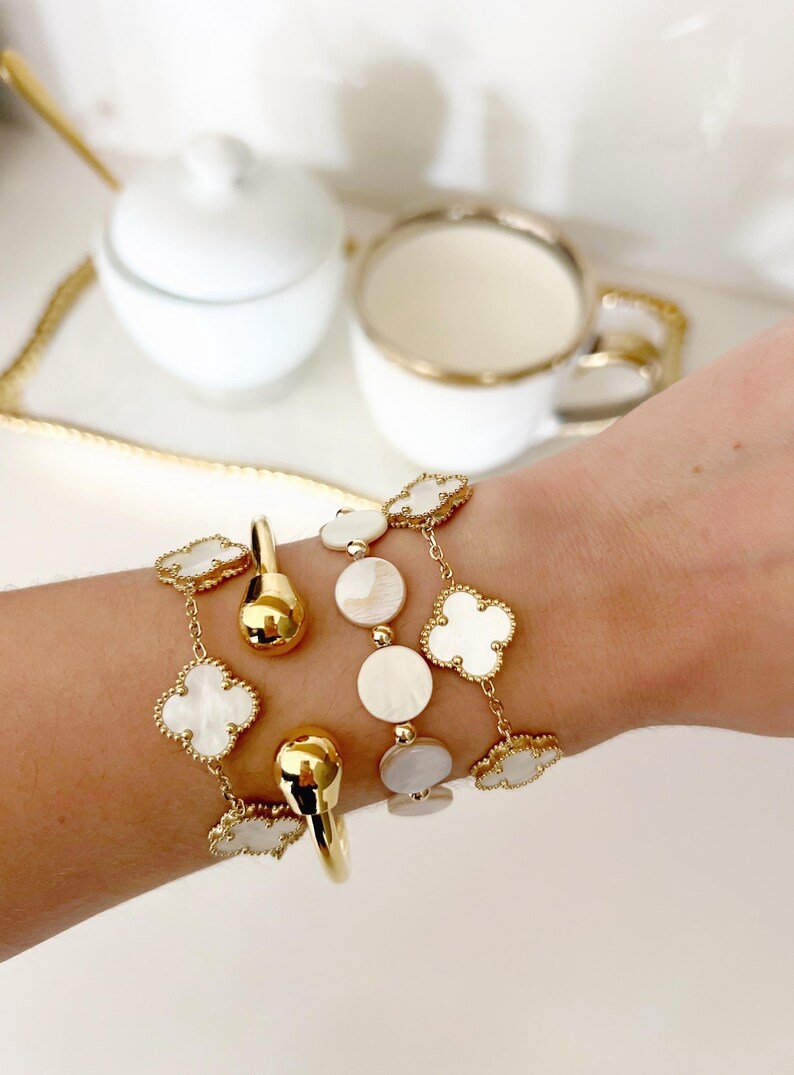 Golden Shell Bracelet for a Touch of Summer Glam - Etsy