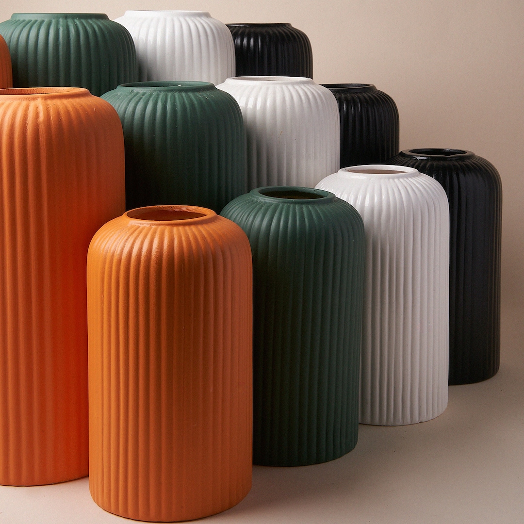 Ribbed Vase - Etsy