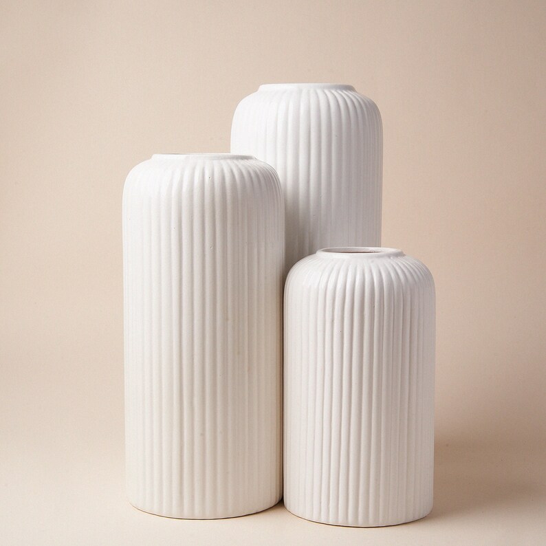 Ribbed Vase - Etsy