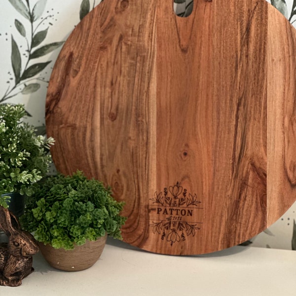 Round Cutting Board - Etsy
