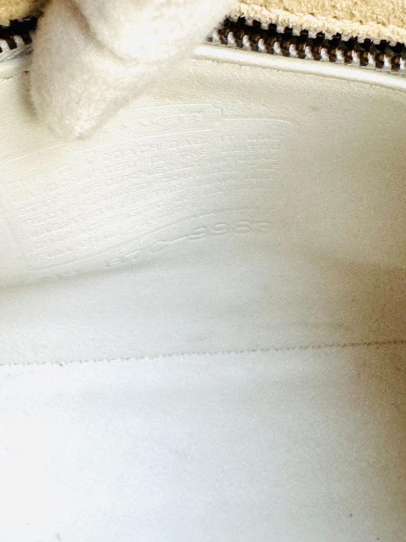 Vintage Coach White / Bone Leather Regina Top Handle Top Handle Purse ...