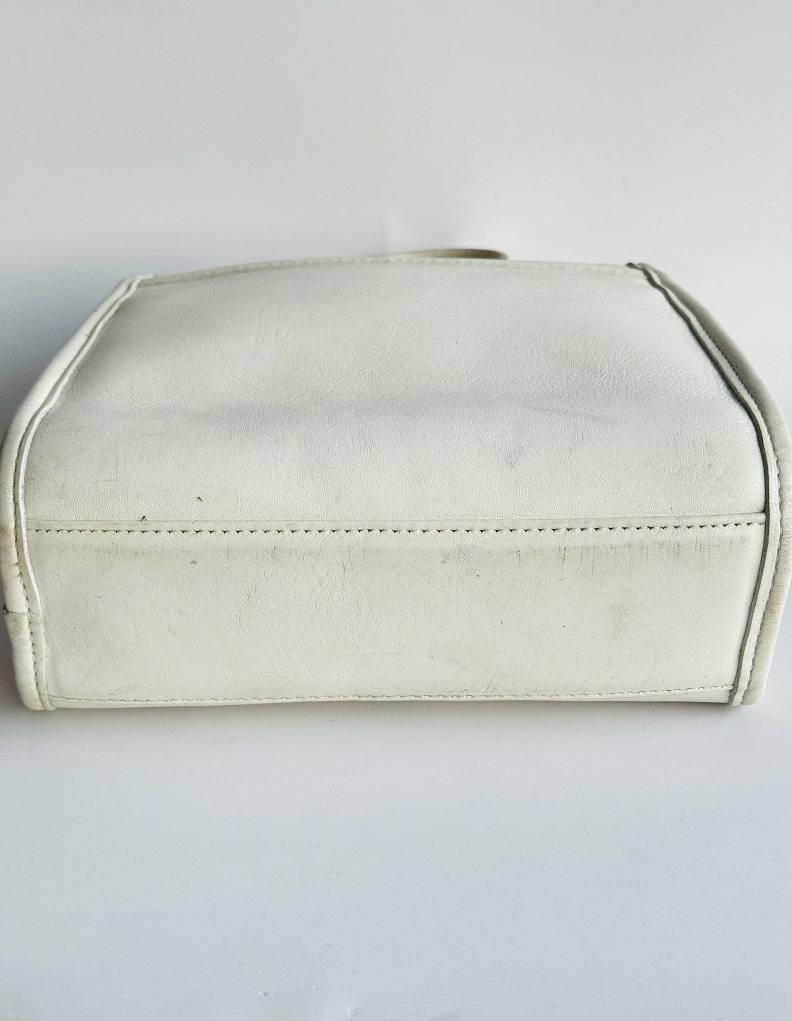 Vintage Coach White / Bone Leather Regina Top Handle Top Handle Purse ...