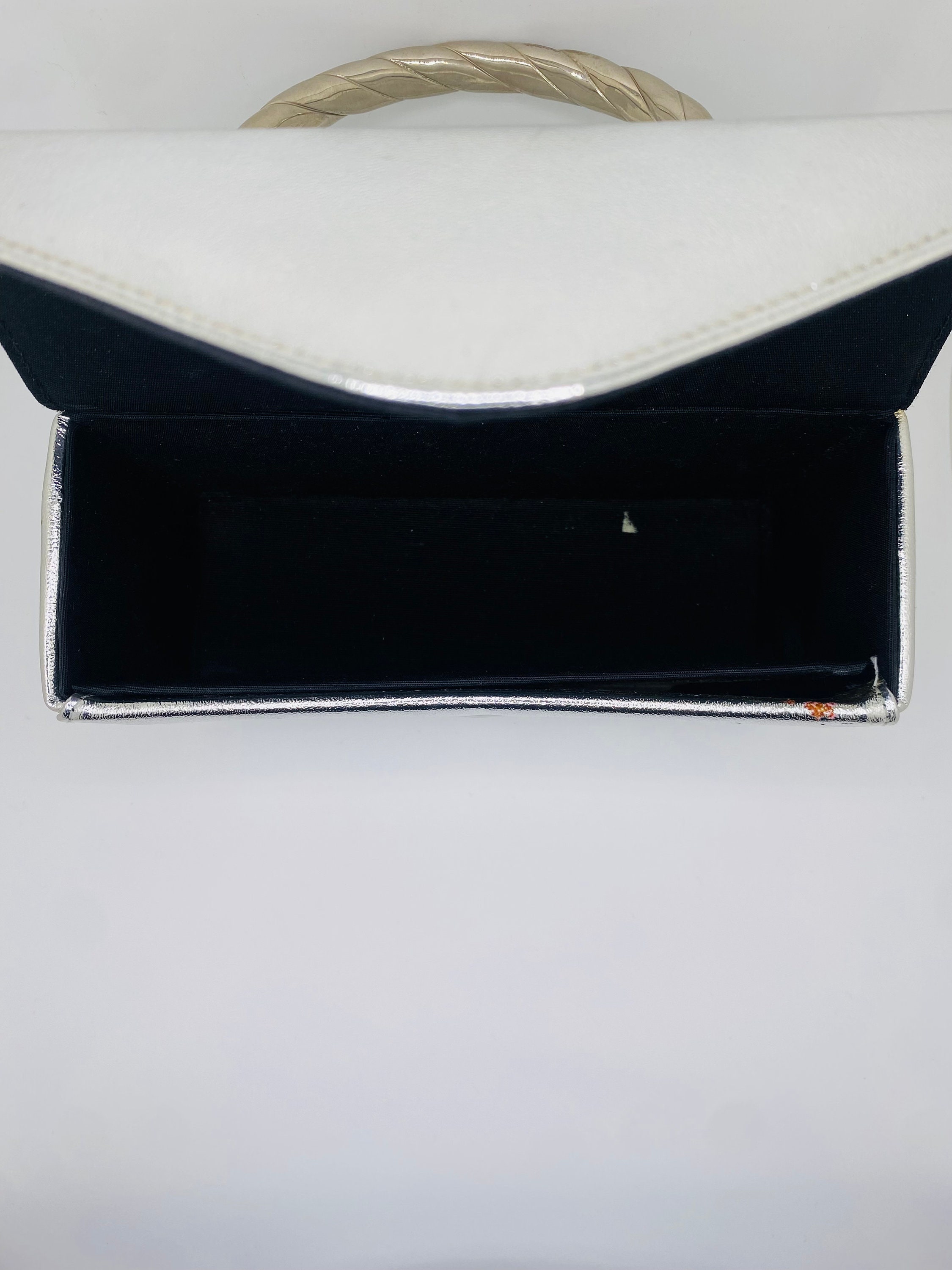 Vintage Purse Metallic Silver Leather Handbag With Metal Handle Box Bag ...