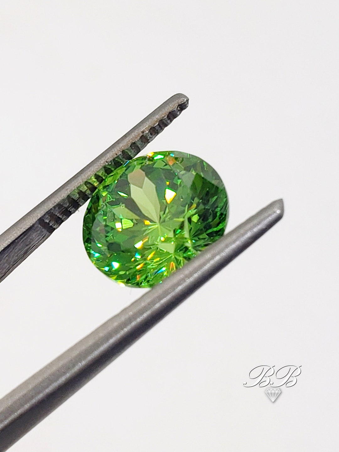 8mm or 10mm Light Tsavorite Green Modified Brilliant Round Cut, 5A ...