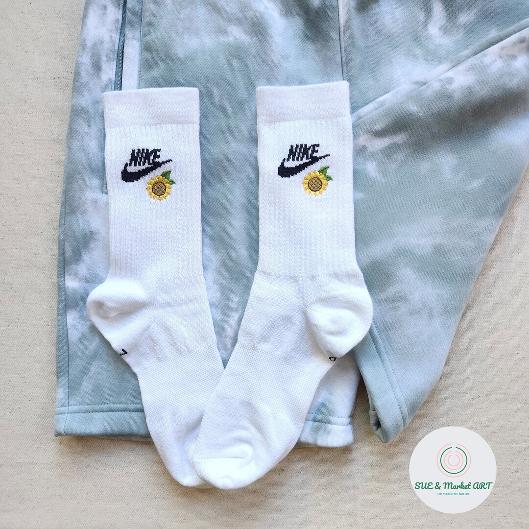 Embroidered Vintage Style Sunflower Nike Sock(m Size)/nike Everyday ...