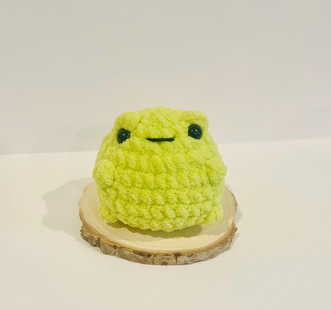 Lumpy the Cheeky Frog Plush, Big Booty Frog Plush, Crochet Cheeky Frog ...