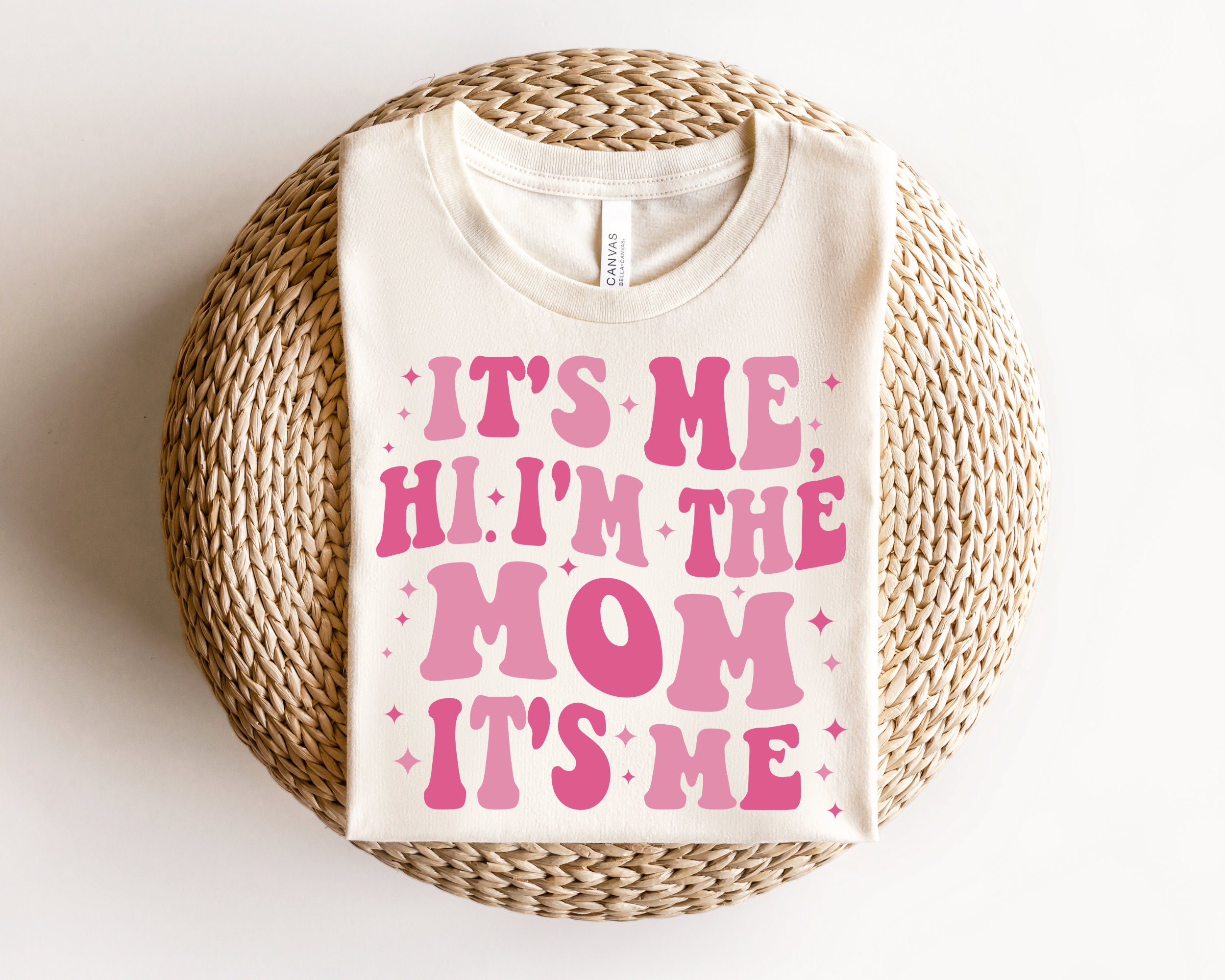 Its Me Hi I Am the Mom Svg, Gift for Mom, I'm the Mom Retro, Its Me Hi ...