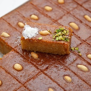 Famous Walnut and Almond Damascus Dessert, Homemade Pure Damascus ...