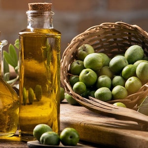 Organic Genuine Olive Oil, Pure Olive Oil, Village Product Authentic ...