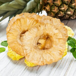 Organic Dried Pineapple, Homemade Dried Pineapple Without Additives ...