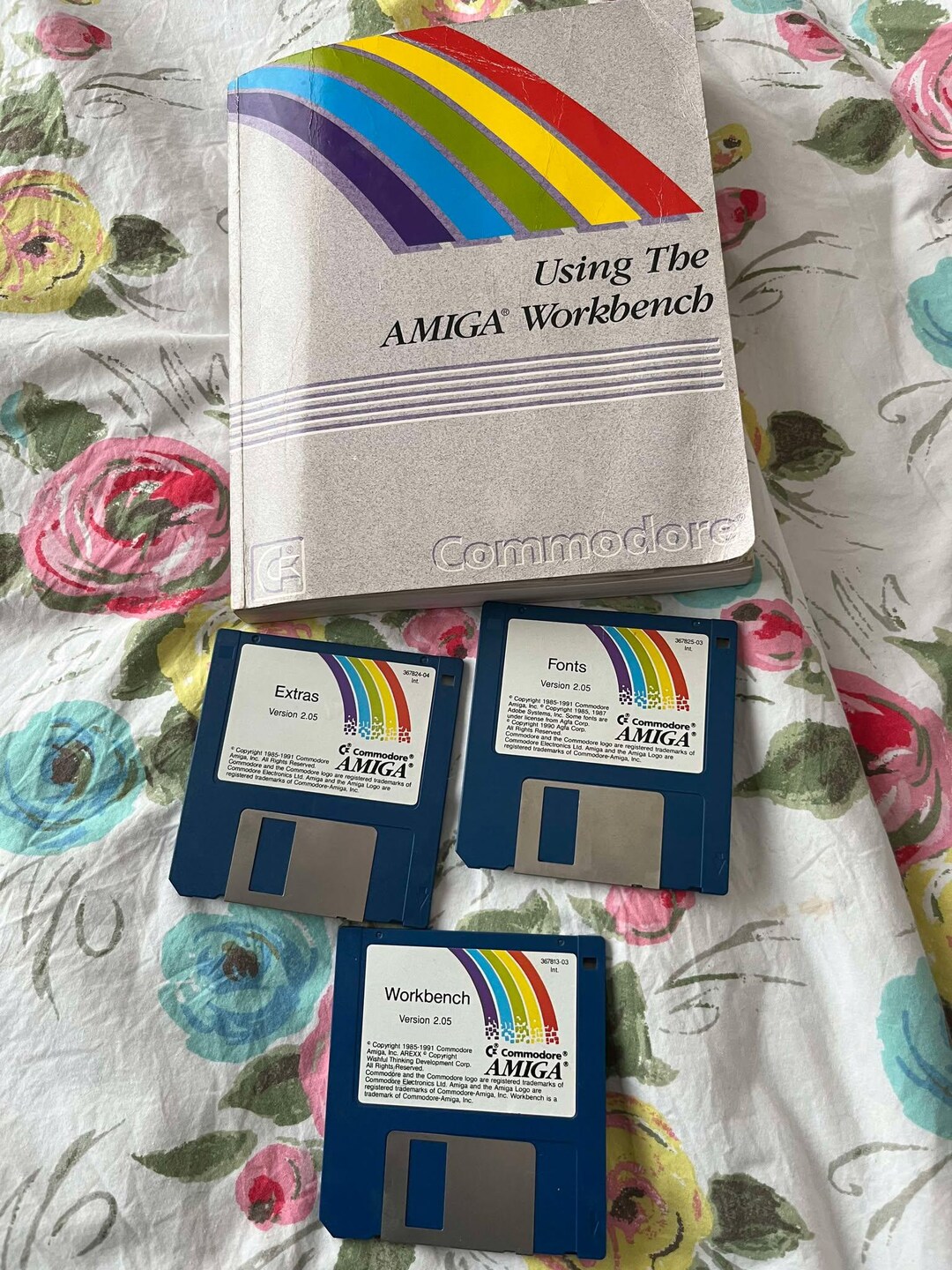 Amiga Workbench, Extras, Fonts Version 2.05 Disks. Plus Book. - Etsy