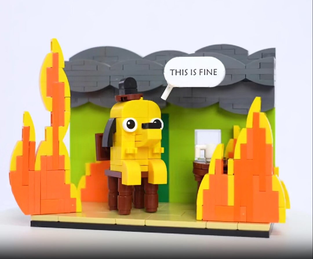 This is Fine Meme Dog Fire Scene DIY Brick Building Block 299 Pc. Set ...