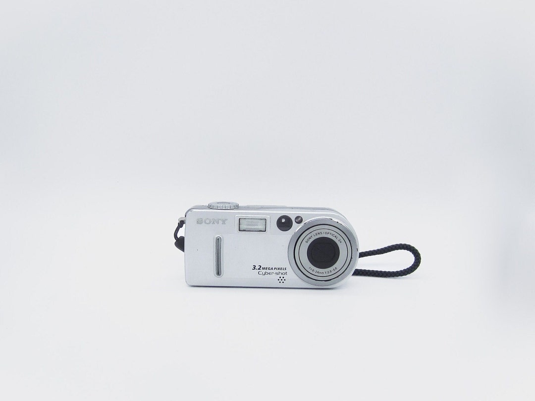 Vintage Sony Cybershot DSC-P7 Digicam - Authentic Retro Tech, 3.2MP CCD ...