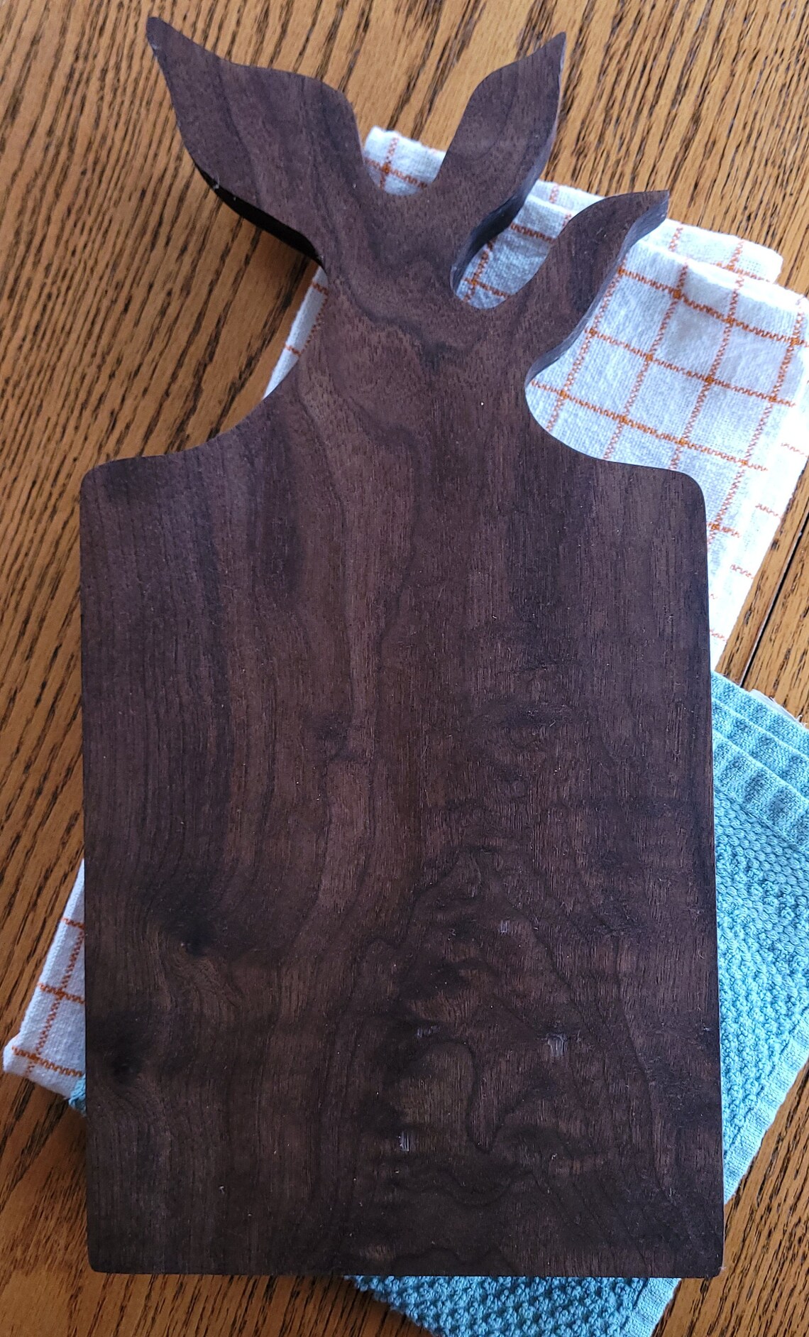 Handcrafted Walnut Solid Wood Cutting Board With Leaf Handle Design ...