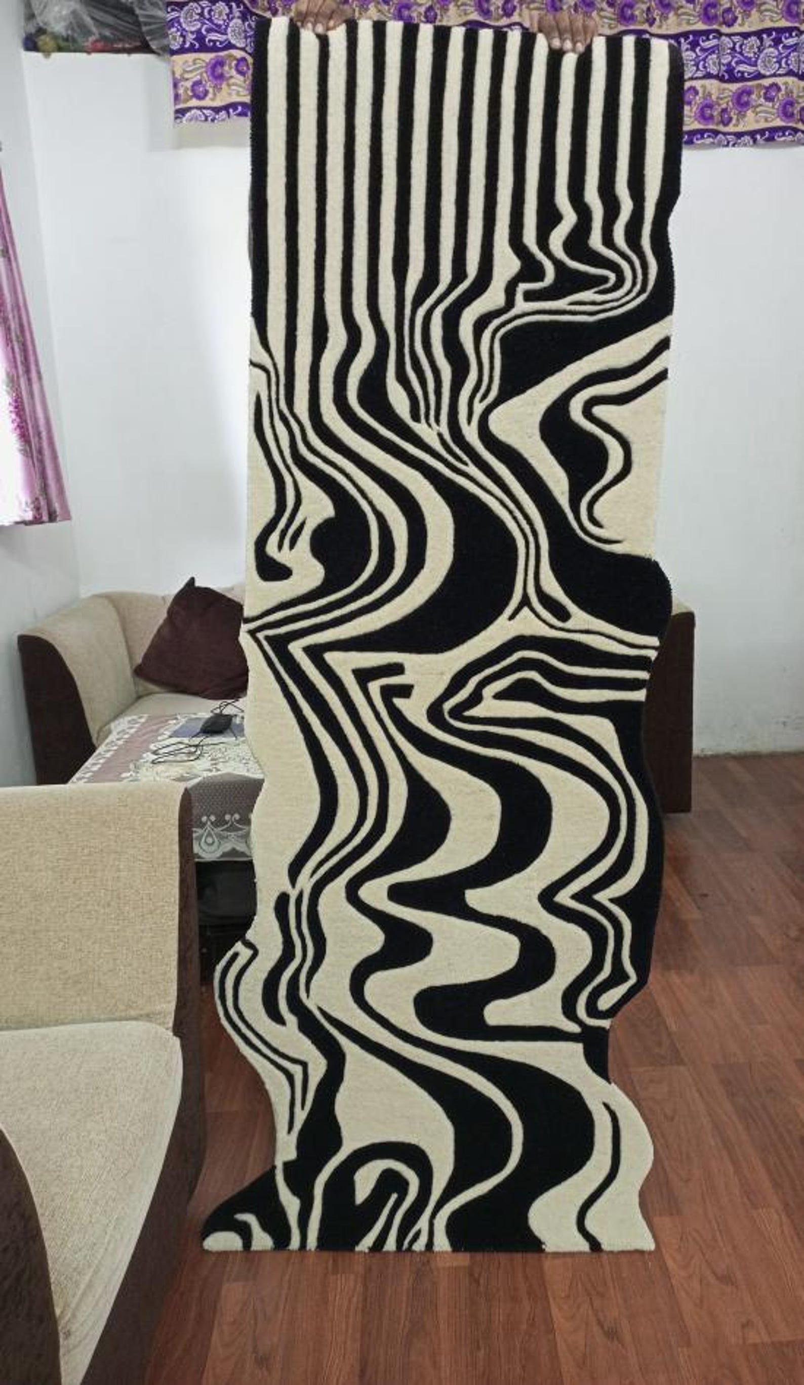 Handmade Elegant 8x10 Irregular Shape Rug ,hand-tufted Black and White ...