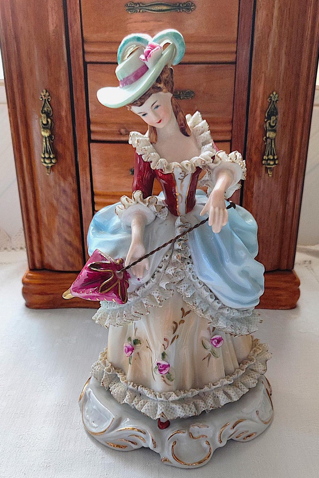 Vintage Porcelain Victorian Lady Figurine, Elegant Collectible Statue ...
