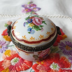 Vintage Floral Porcelain Trinket Box - Etsy