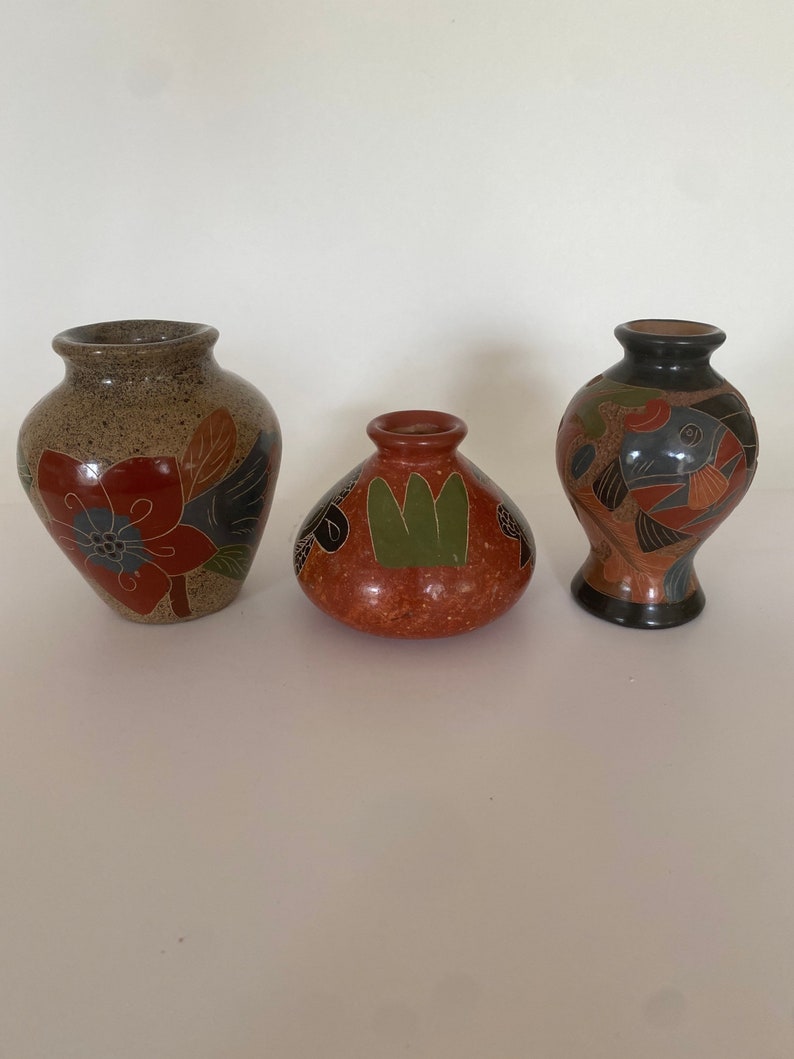 Nicaraguan Hand-carved Pottery Vases Set of 3 Redware Vases Floral Fish ...