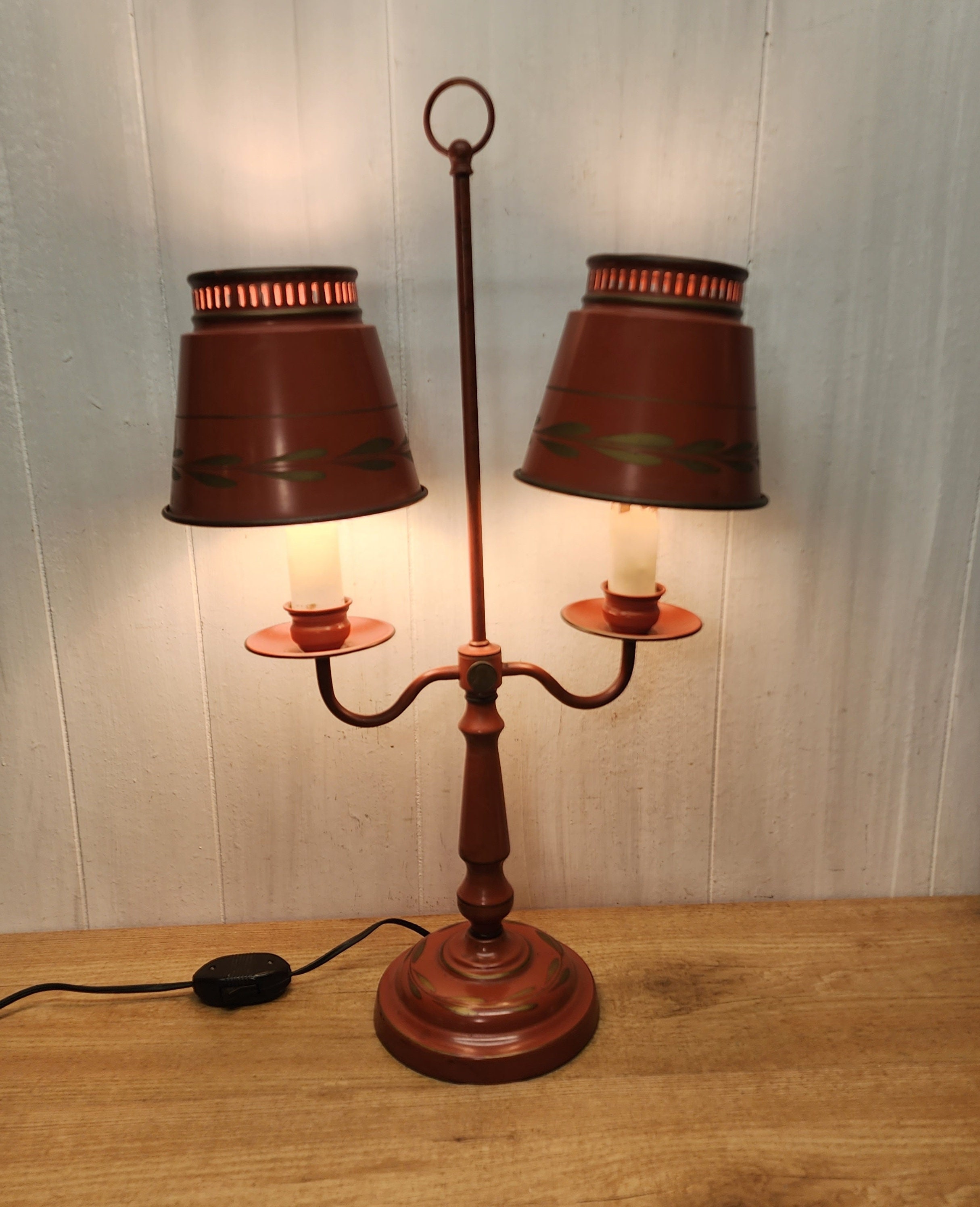 Vintage Antique Metal Tole Lamp 2 Lights Switch on Cord Gold Leaf ...