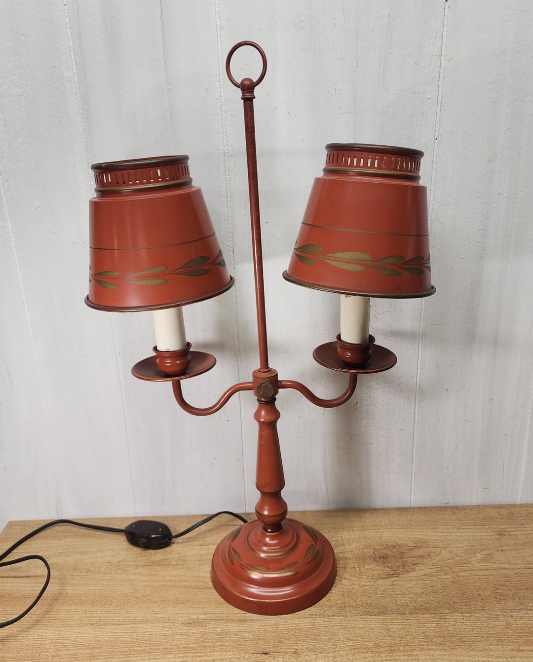 Vintage Antique Metal Tole Lamp 2 Lights Switch on Cord Gold Leaf ...