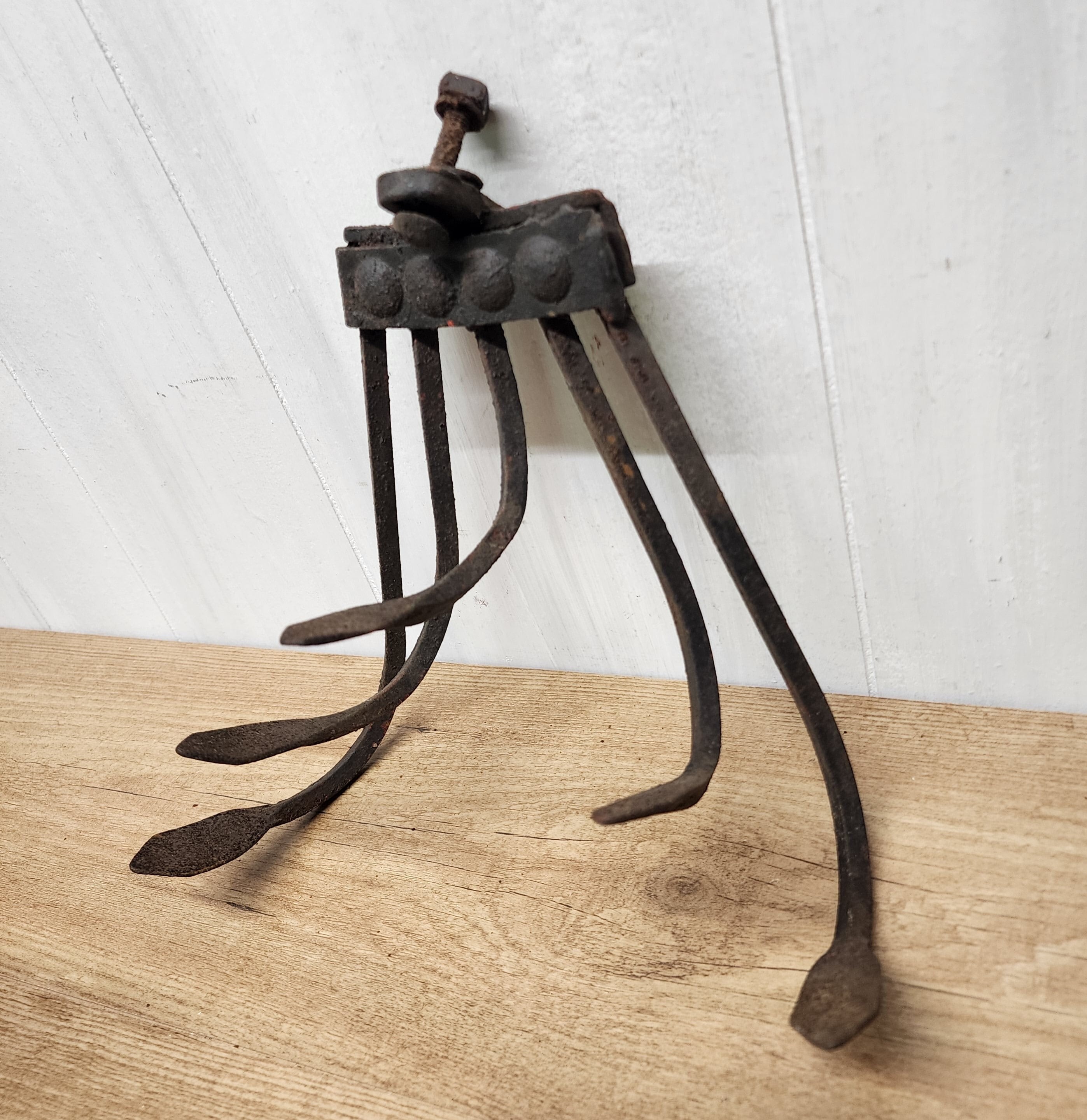 Vintage Decor 5 Tine Cultivator Rake Tool Primitive Hooks for Kitchen ...