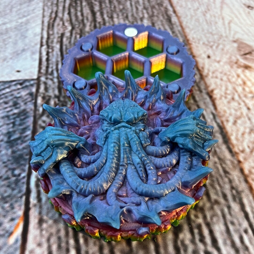 Cthulhu D20 Dice Case - Etsy