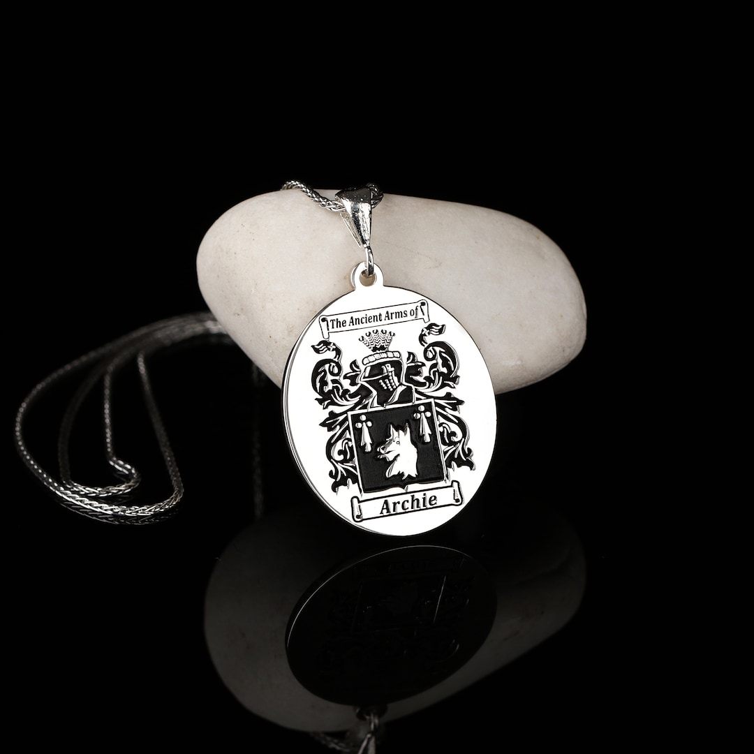 Coat of Arms Necklace, Family Crest Necklace, Custom Signet Pendant ...