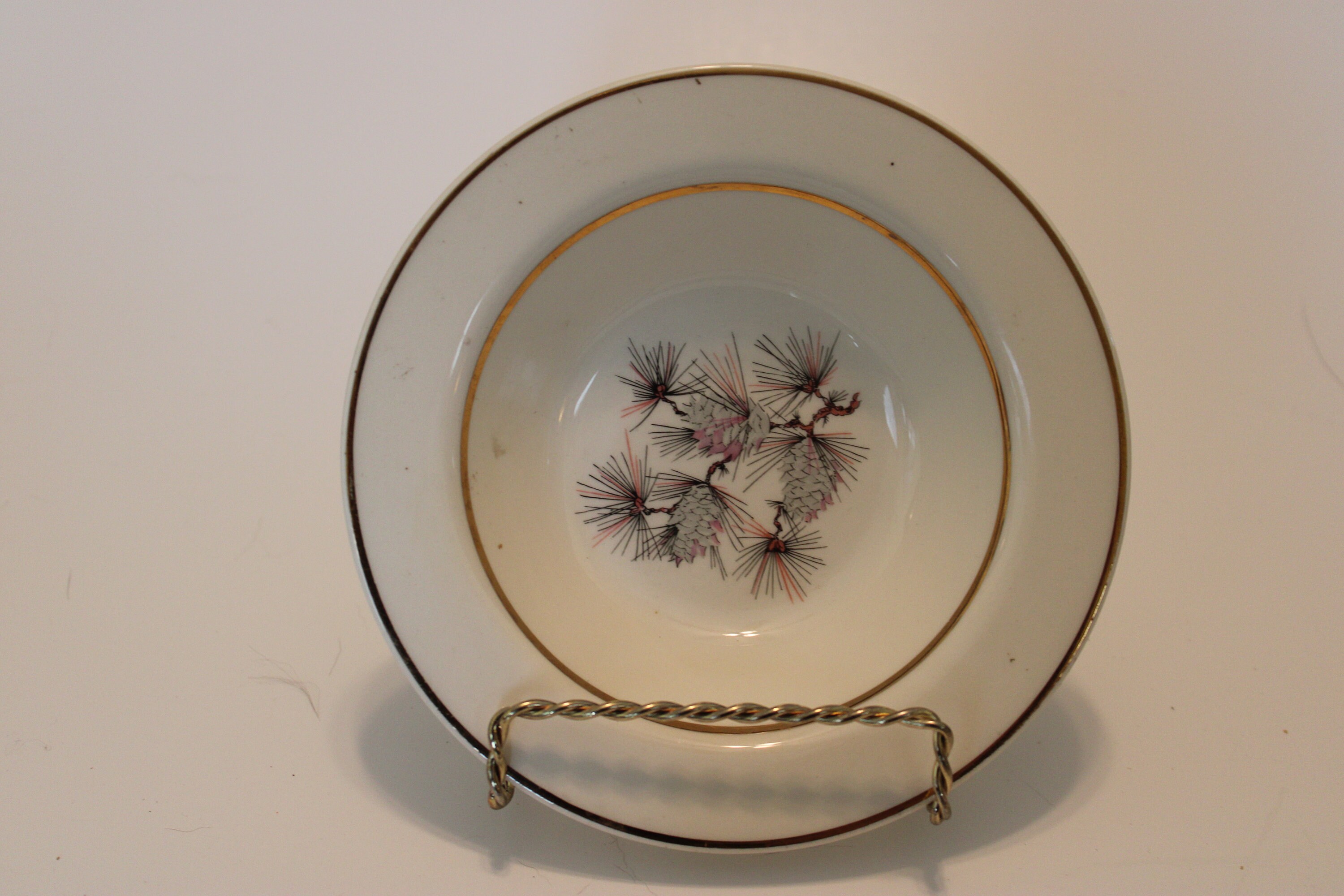 Cunningham & Pickett Inc. Pine Cone Soup Bowl, Alliance Ohio. 'princess ...