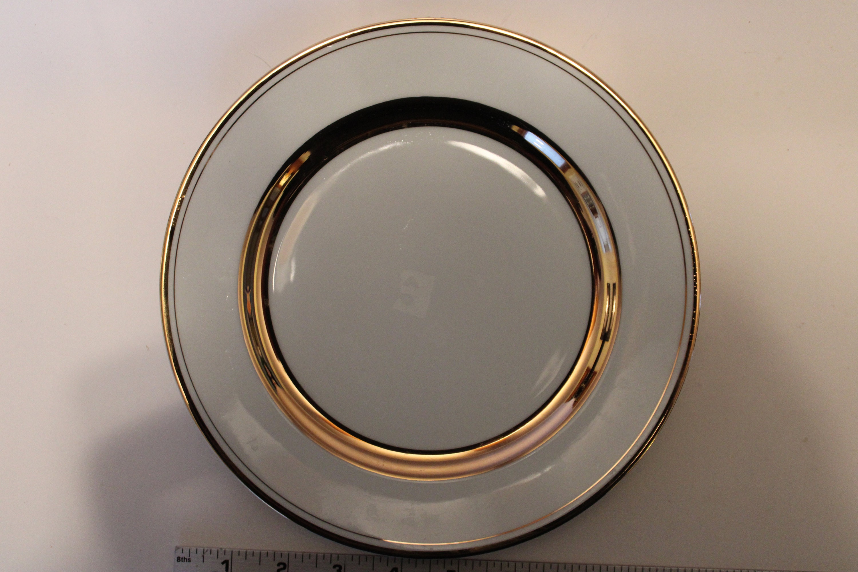 Set of SIX Pristine Broad Gold-rimmed 9 Plate, Made in Japan - Etsy