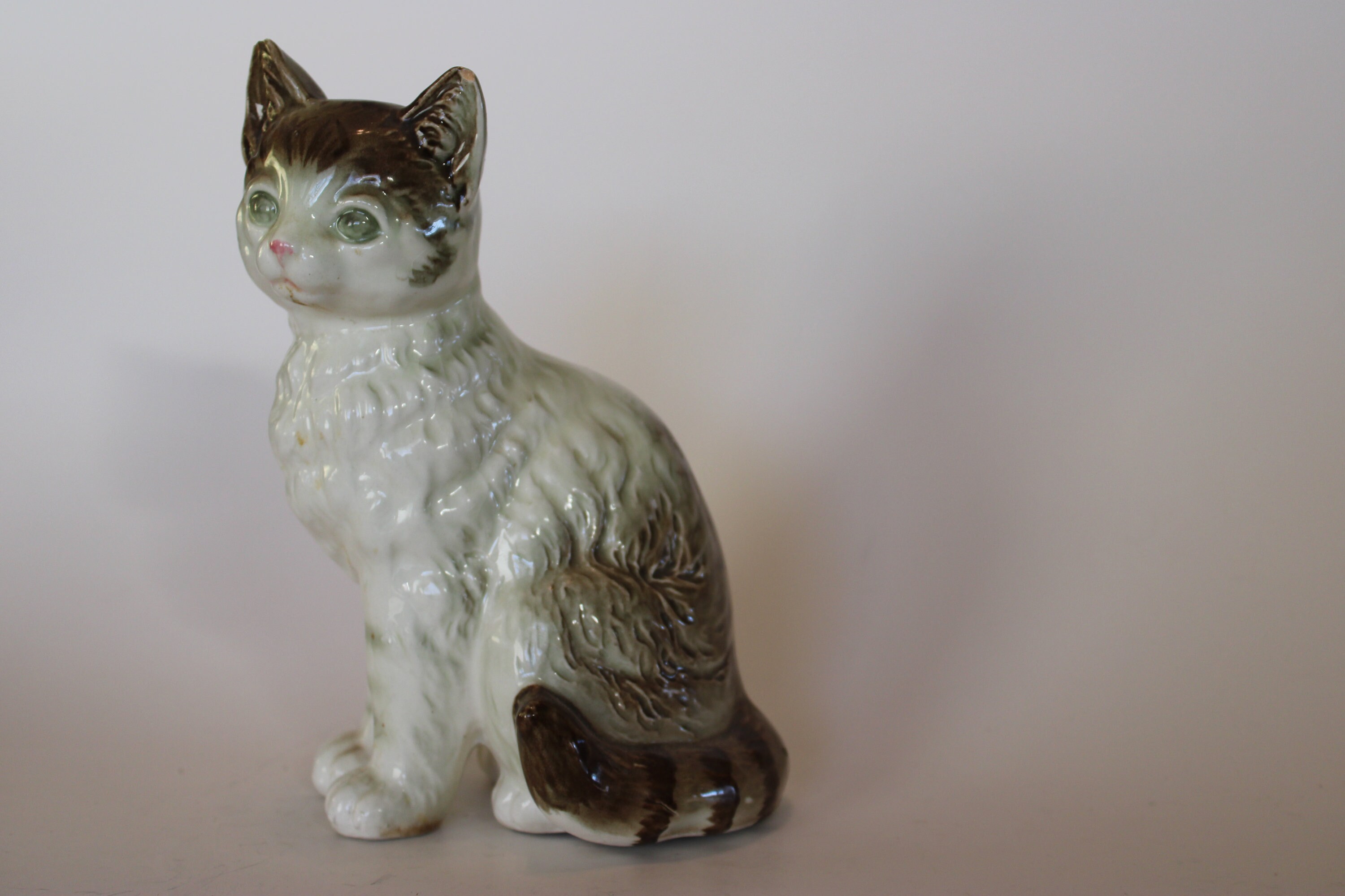 Vintage Yoko Boeki Nippon Japan Cat Figurine With Brown & White Fur ...
