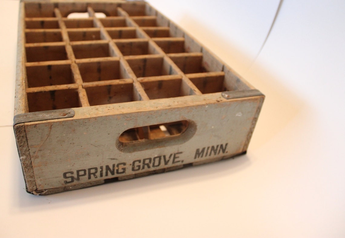 Spring Grove Bottling Co. Bottle Crate, Good Condition, Rack Still ...