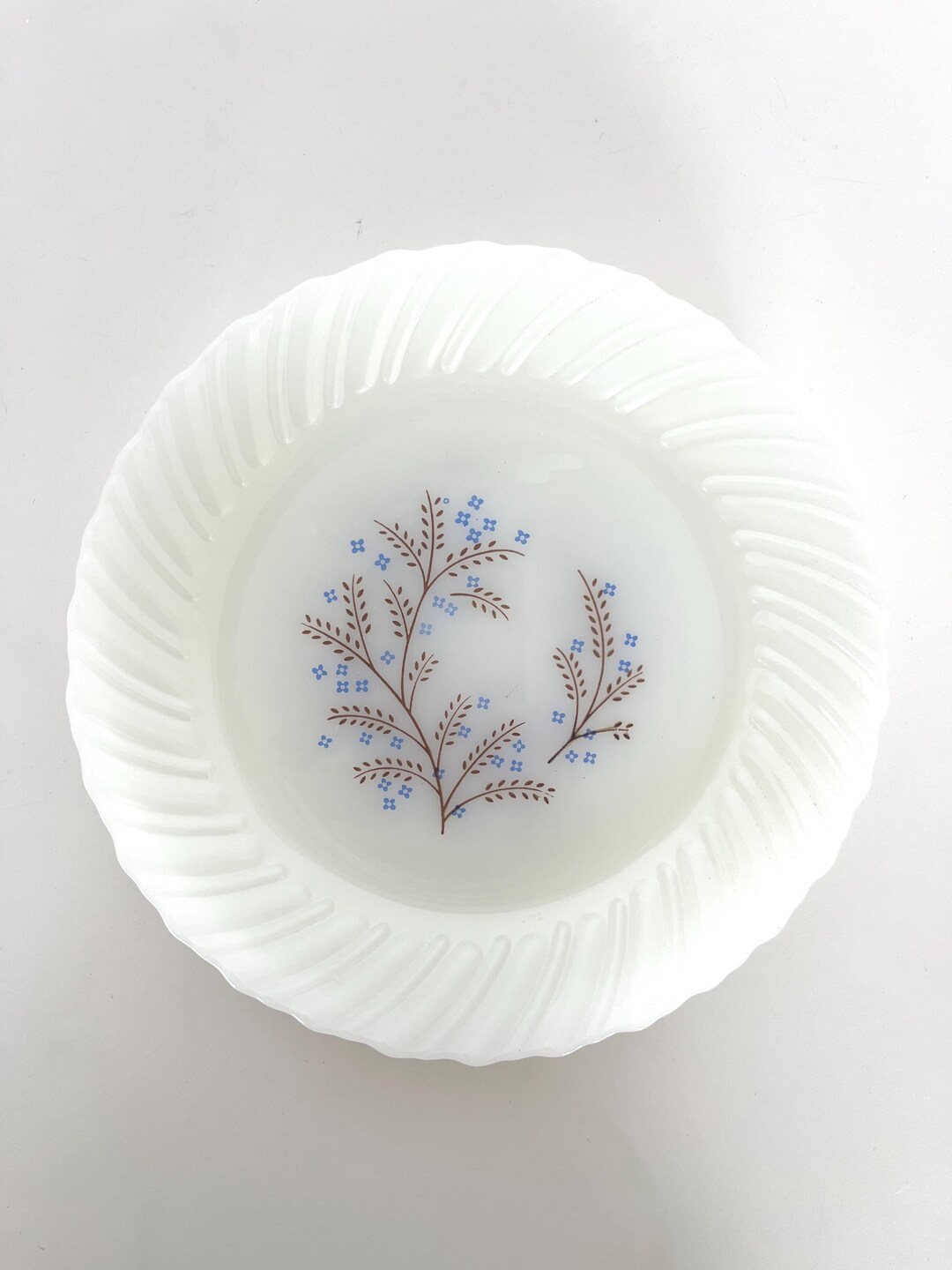 Set of 3 Vintage Termocrisa Milkglass Plates/swirl Edge With Brown ...