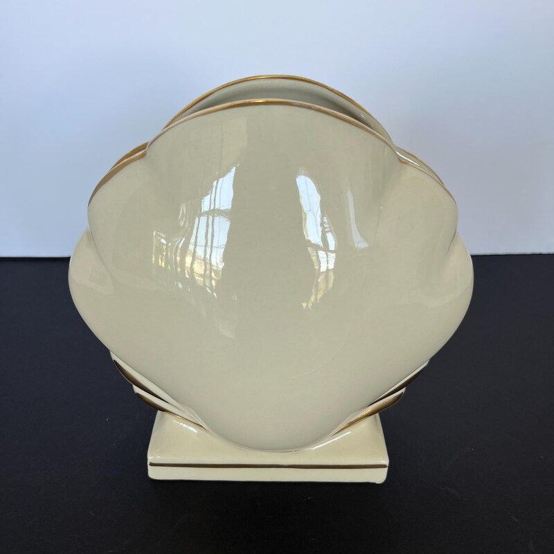 Clam Shell Planter - Etsy