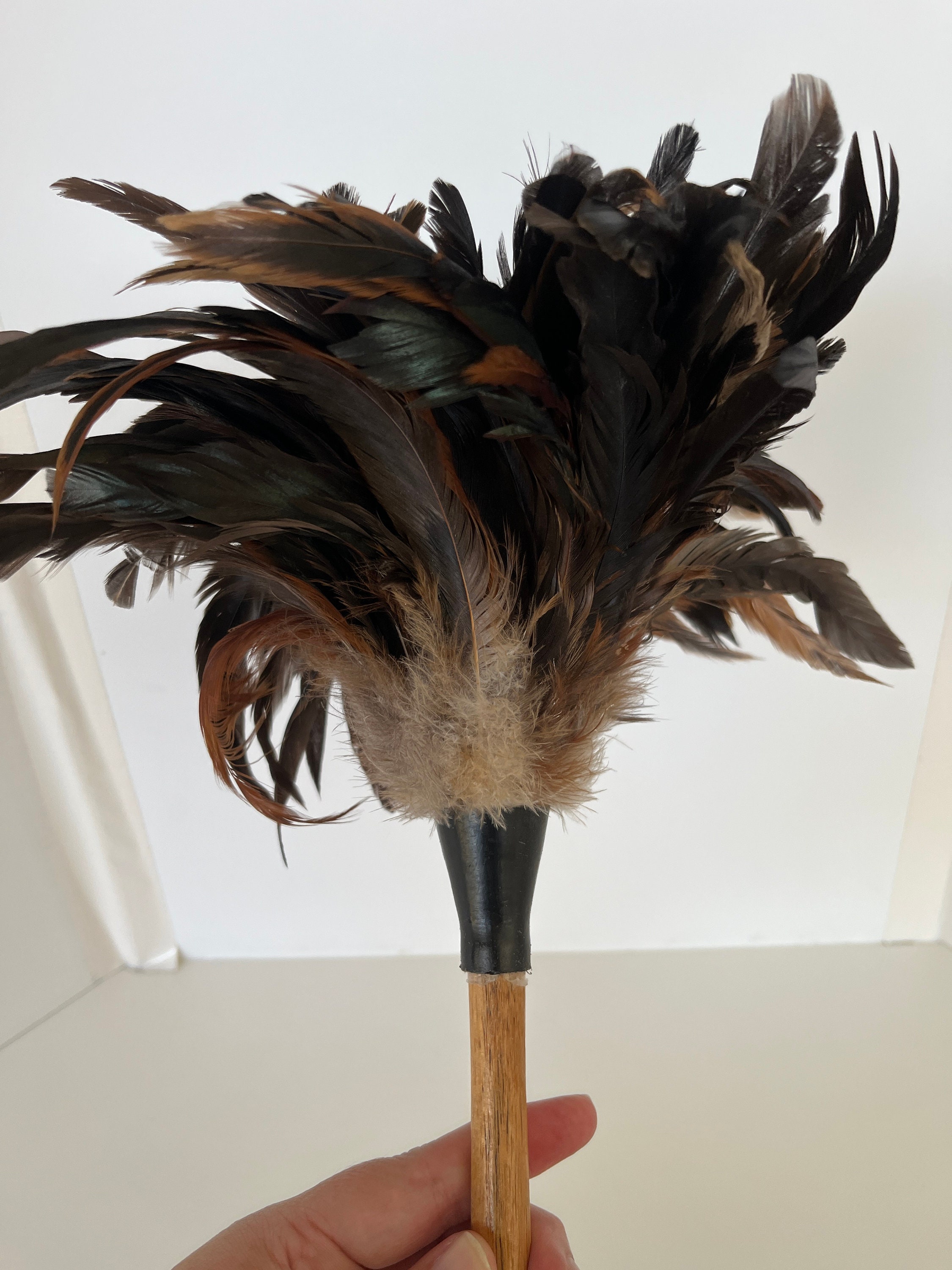 Vintage Victorian Ostrich Feather Duster With Wood Handle/dust Cleaner ...