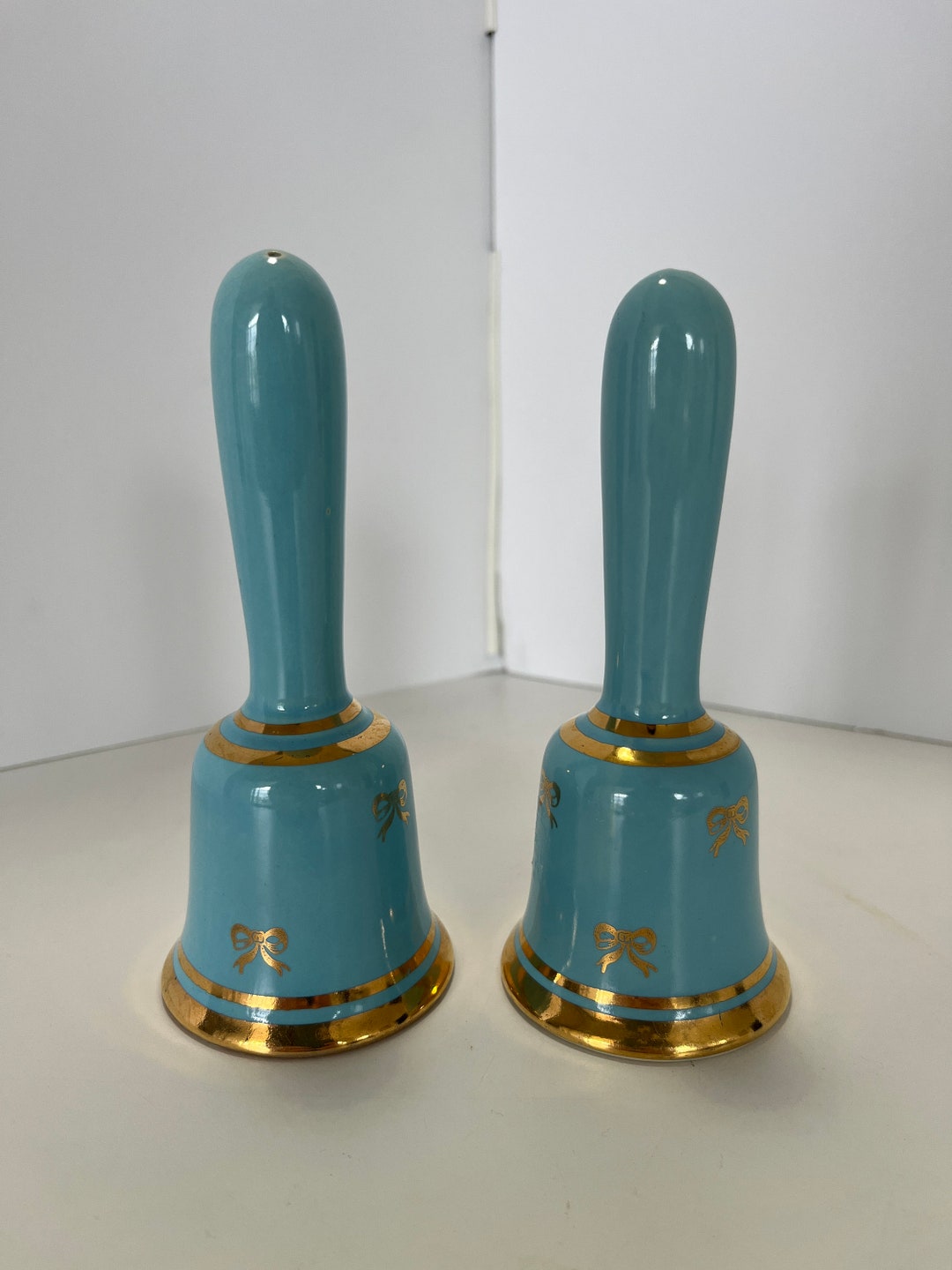 Antique Salt and Pepper Wedding Bells Turquoise With Gold Ribbons/2 in ...