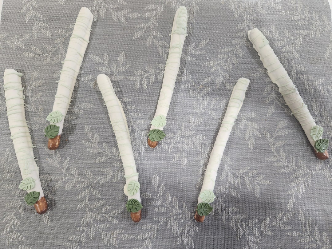 Chocolate Coated Dinosaur Pretzel Rods, Dino Party Favor, Dessert Table ...